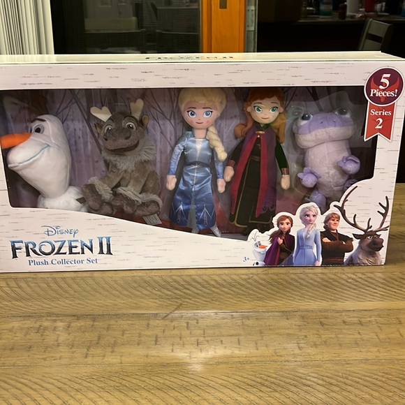 Disney | Toys | New Disney Frozen 2 5 Piece Set | Poshmark